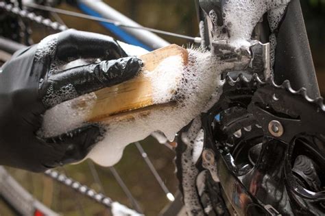 Best Way To Clean And Oil A Motorcycle Chain Reviewmotors Co