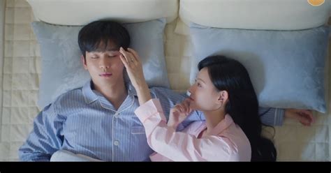 ‘눈 마주치면 뽀뽀… 김지원·김수현 깨 볶는 신혼부부 생활 시작 ‘눈물의 여왕 [종합]
