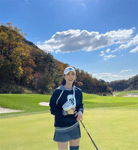 キム・ハヌルさんのインスタグラム写真 キム・ハヌルinstagram「매홀이 다 너무 예뻤던 성문안cc 홀인원 까지 해서 더