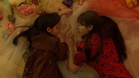 더쿠 아이유and탕웨이 Shh 뮤비 해석 엄마를 만나다