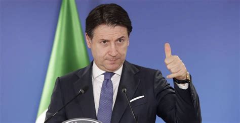 Giuseppe Conte Renuncia Ao Cargo De Primeiro Ministro E Tentará Formar