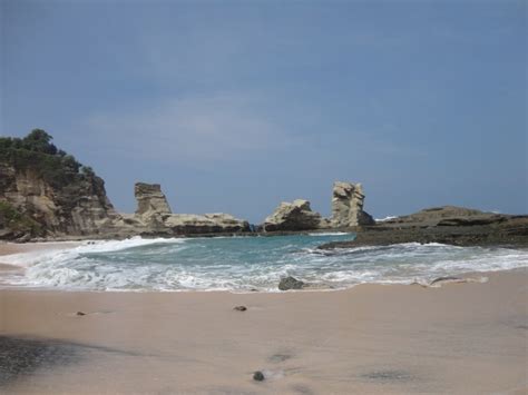 18 Pantai Di Pacitan Yang Indah Dan Wajib Dikunjungi