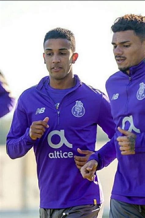 Jorge ex Flamengo é afastado por técnico do Porto por indisciplina e treina o time B