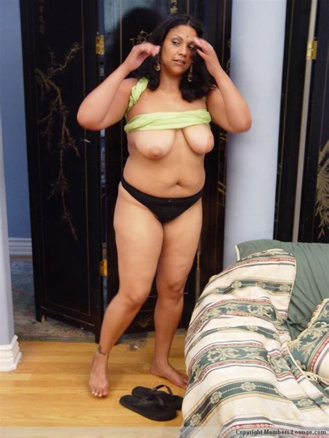 Indian Shows Huge Round Ass Porn Pictures Xxx Photos Sex Images