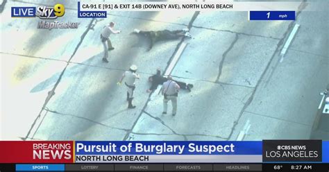 2 Suspects Finally Surrender After Wild Pursuit Cbs Los Angeles