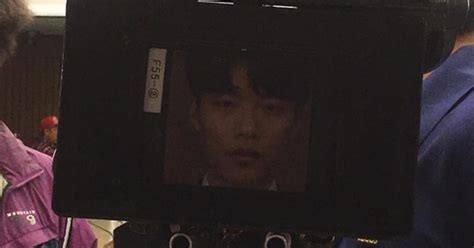 운빨로맨스 류준열 팬들 깜짝 놀래키는 오랜만의 셀카네티즌 폭소