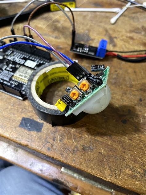 wemos r1 d4184 mofset sensor sr501 active buzzer programming