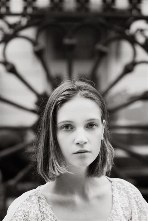 Lea E Quest Artists And Models