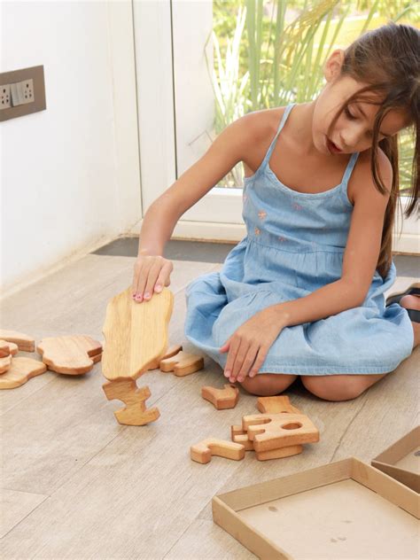 Logical Minds Teaching Deductive Reasoning Through Wooden Games Smol Block