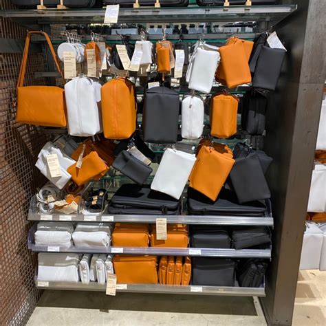 Muji 無印良品 自由組合收納包 組合包 圓筒包 方形收納包 背包 側背包 手機包 零錢包 鑰匙包 筆電包 筆電內膽 蝦皮購物