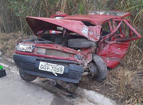 Colisão Frontal Deixa Duas Pessoas Feridas Na Br 381 Itabiranet