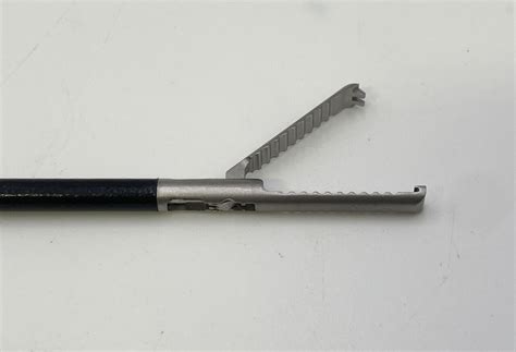 Used Aesculap 8361 00 Prestige Retraction Grasper Single Action Non