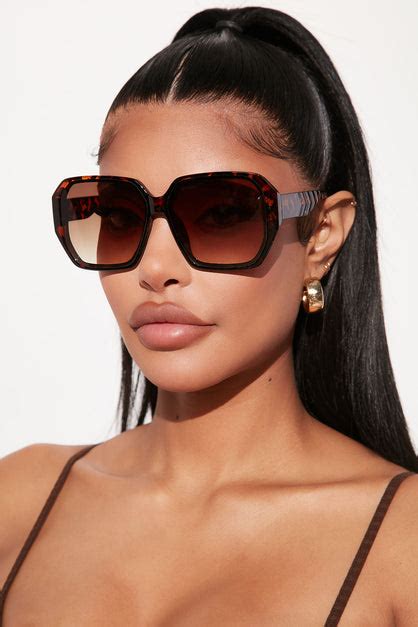 Boss Behavior Sunglasses Tortoise Fashion Nova