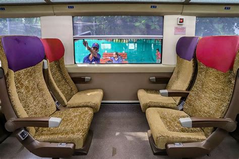 Deep Freezer Revolving Seats Among New Features In Vande Bharat Express