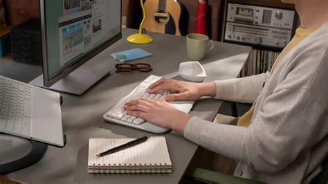 Logitech Wave Keys Is An Ergonomic Keyboard That S Compact And Easier To Use Potions For