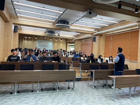 포토뉴스 저학년 취업 마인드 특강 보건행정과