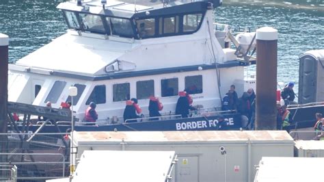 Hundreds Of Albanian Migrants Sent Back Under Gold Standard Deal