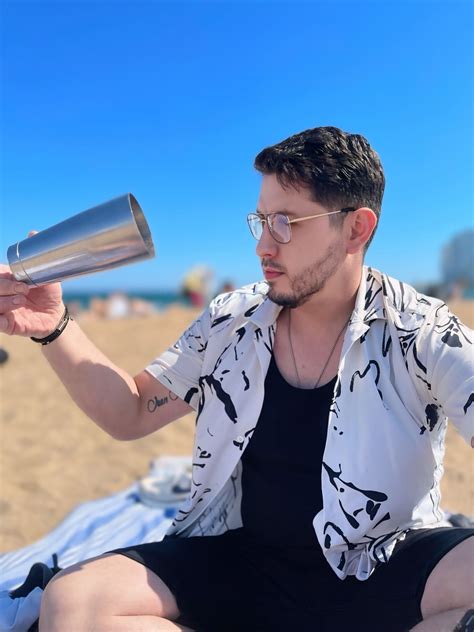 Steven Rodríguez Steven Rodriguezz • Threads Say More