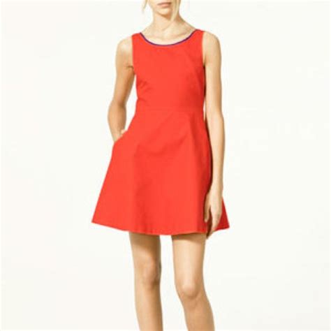 Плаття Zara добре тримає форму — ціна 204 грн у каталозі Короткі сукні Купити жіночі речі за