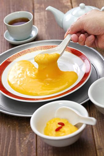 산 부 Nian 중국 아닌 고정 계란 노 른 자 커스터드 푸딩 계란 노른자에 대한 스톡 사진 및 기타 이미지 계란 노른자