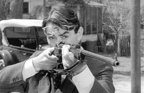 Theme To Kill A Mocking Bird Analysis