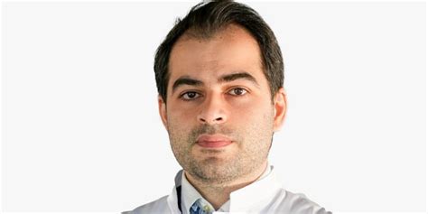 Dr Majid Ismayilzada Plastic Surgeon I Qunomedical