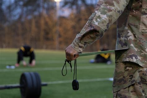 Photo Gallery Army Reserve Soldiers In Europe Prep For Air Assault