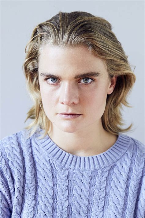 Anna Schimrigk Lucía Del Río Management