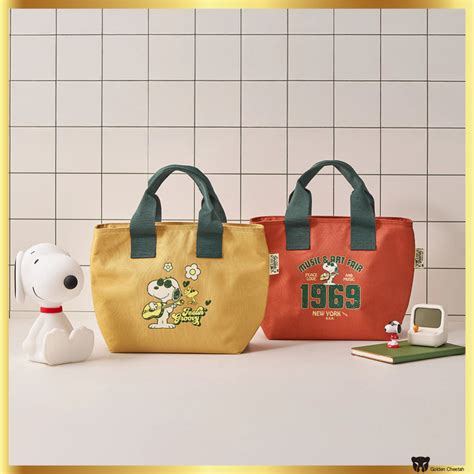 Locknlock X Peanuts Snoopy Insulated Bag 7l สีเหลือง แดง Shopee Thailand