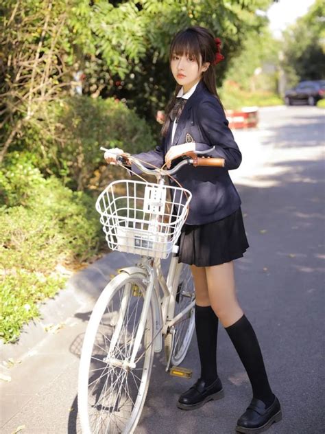 Jk制服少女写真，可以申请做你的同桌吗？ 腾讯新闻