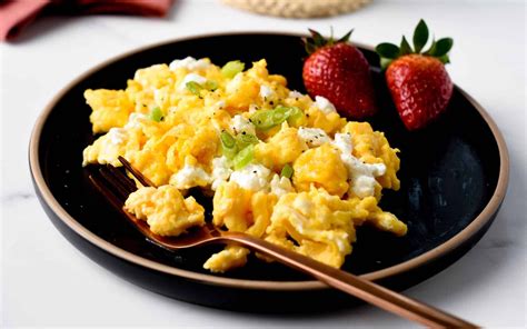 40 Easy Ways To Enjoy Cottage Cheese