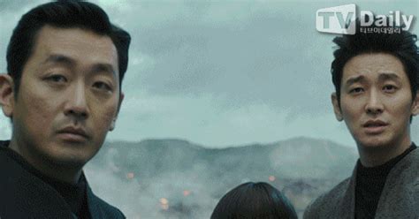 신과함께 죄와 벌 1149만 관객 돌파하며 박스오피스 1위 1987 2위