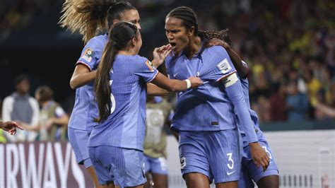 Renard donne la victoire à la France sur le Brésil à la Coupe du monde