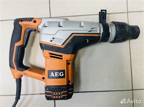 Отбойный молоток AEG MH5G купить в Ногинске | Товары для дома и дачи ...