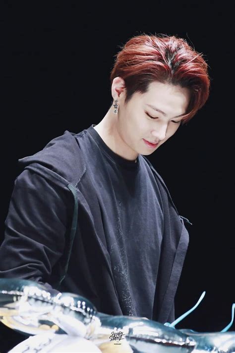 Times Jb Proved Breathing Can Be Sexy Af Koreaboo