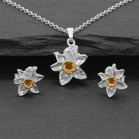 Daffodil Set Of Matching Pendant And Earrings Simon Kemp Jewellers