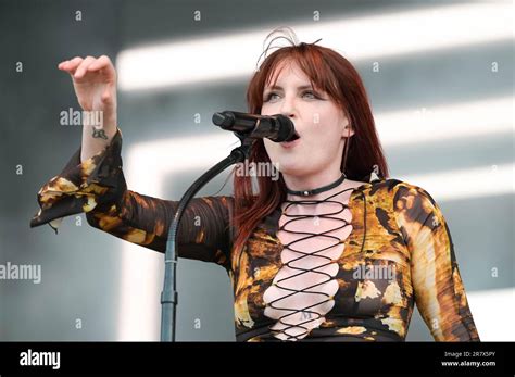 Muna Lead Singer Katie Gavin Performs During Day 2 Of The 2023 Bonnaroo