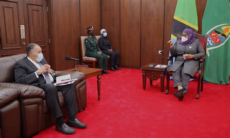 RAIS SAMIA AKUTANA NA KUZUNGUMZA NA MAKAMU WA RAIS WA BENKI YA DUNIA IKULU CHAMWINO Full