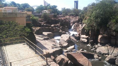 Morador De Salto Registra Baixa Vazão Do Rio Tietê Por Conta Da Falta