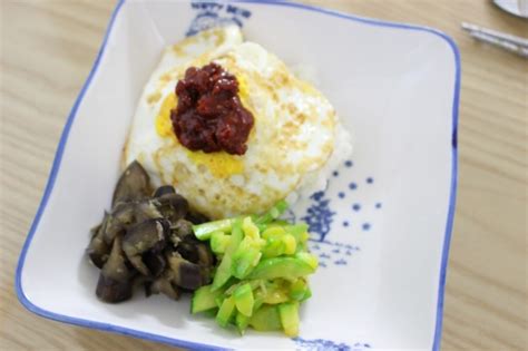 [야매 비빔밥 만들기] 엄청 간단한 애호박 볶음과 가지나물 그리고 생생정보통 황금레시피 볶음고추장 만들기 네이버 블로그