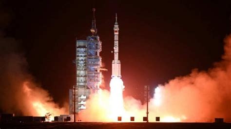 Chinese Astronauts Aboard Shenzhou Spacecraft Reach The Tiangong Space Station Science News