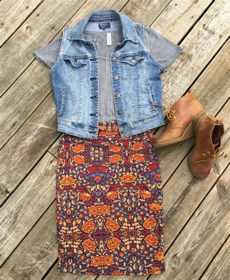 Lularoe Cassie Skirt Paired With A Classic T And Jean Vest Super Cute