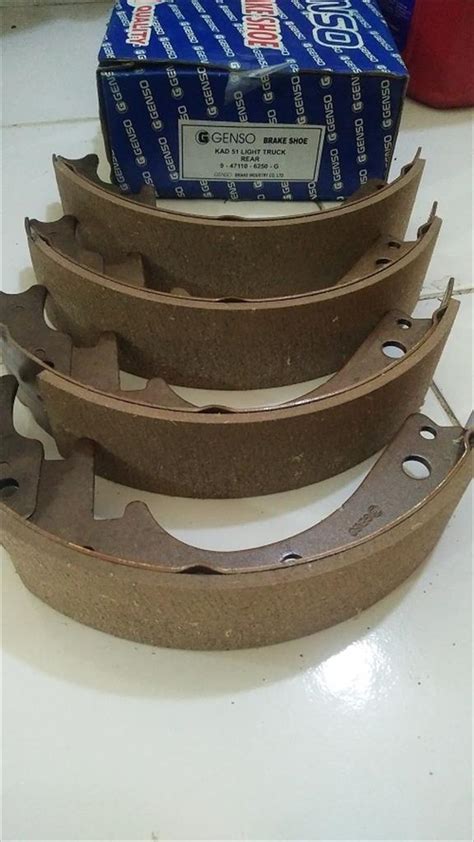 Kampas Rem Belakang Brake Shoe KAD 51 ELF Engkel NHR55 9 47110 625