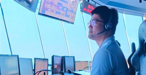 民航海南空管分局多措并举保障国庆黄金周航班安全顺畅 腾讯新闻