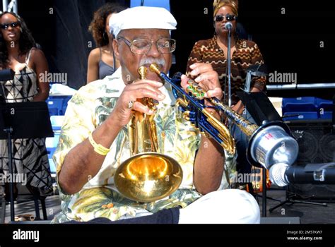 Clark Terry Rehearsing At A Starry Night Tribute To Quincy Jones Credit
