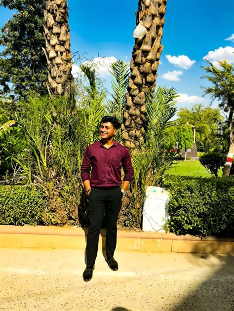 How We Respond To Constructive Feedback Kuch To Log Kahenge Logon Ka Kaam Hai Kehna Manish