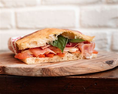 Italys Famous Allantico Vinaio Sandwich Shop Opens In Las Vegas