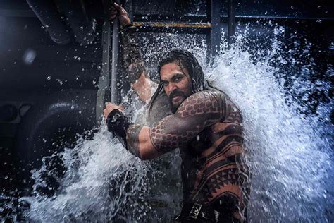 Aquaman Himself Jason Momoa Will Host Shark Week