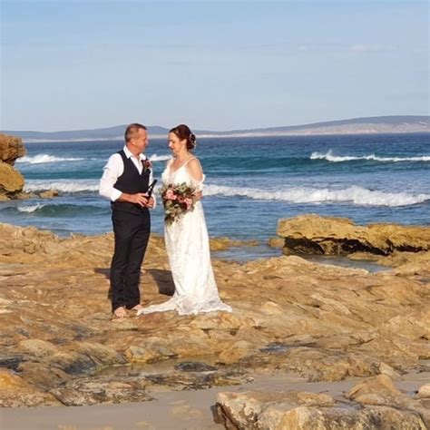 Katie Weeks Adelaide Wedding Celebrant Wedding Sa