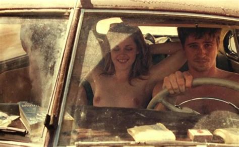Anatomy Of A Nude Scene Kristen Stewart Pops Her Top Off In On The Road
